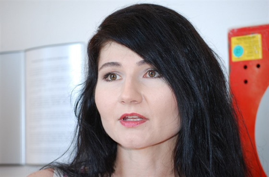 Lisková o honu na odmítače války: Vláda zlikvidovala poslední zbytky ...